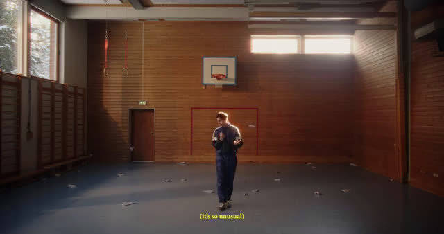 挪威流行男歌手Peder Elias新单Paper……|挪威_新浪新闻