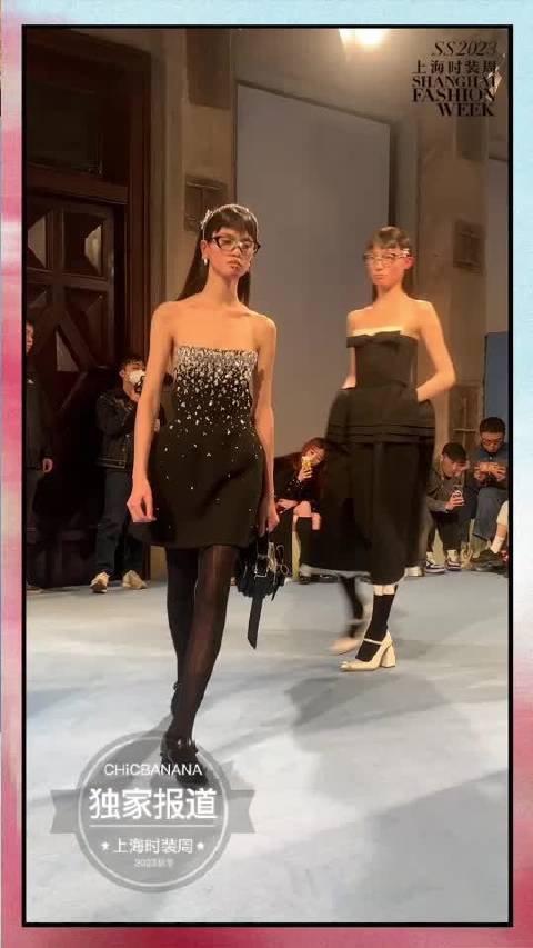 SHUSHU/TONG 2023秋冬系列以BACKROOMS后室为题……_新浪新闻