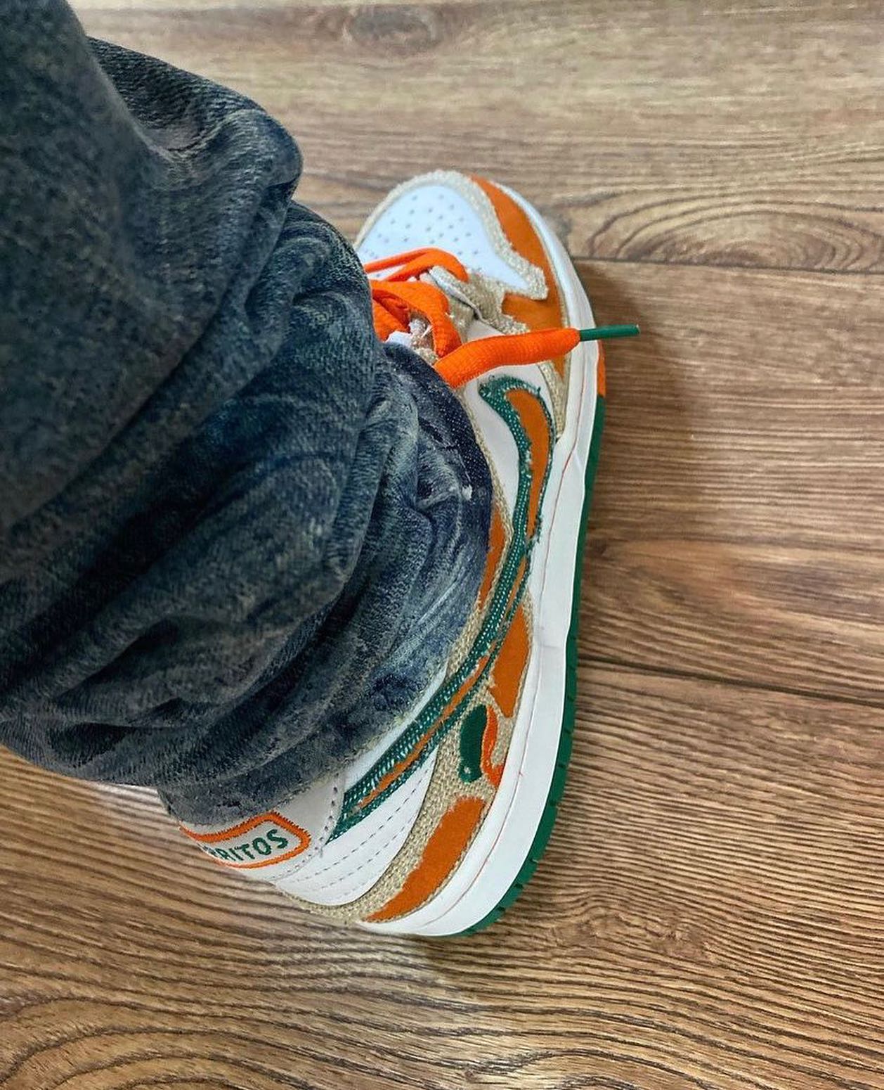 SB Dunk「稀有联名」即将发售！「撕撕乐」又帅又好玩！