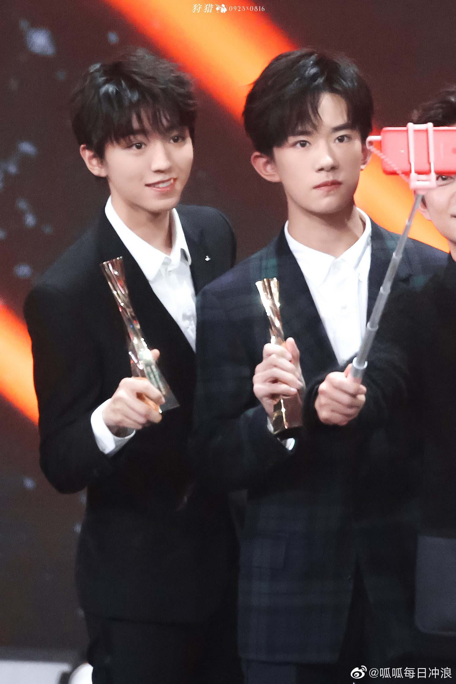 时代少年团刘耀文&严浩翔 cpf直接发了王俊凯/易烊千玺……|严浩翔|刘耀文|少年团_新浪新闻