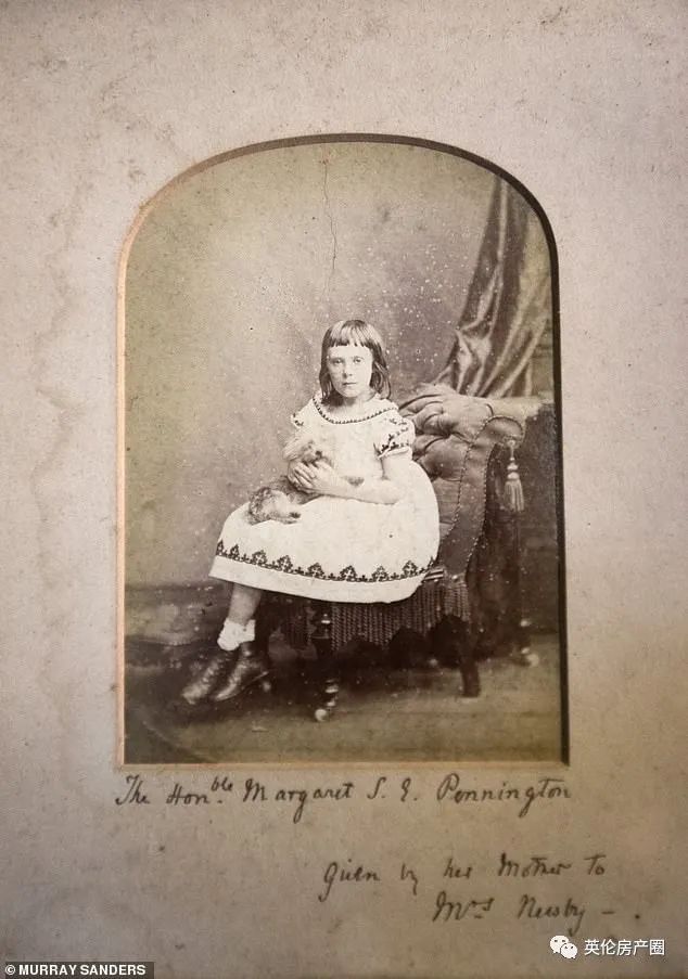 加州工程师放弃高薪，回英国老家接手了“闹鬼”的古堡……这？__财经头条