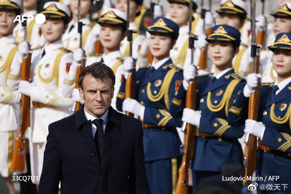 网友热议：镜头下的马克龙访华行程……|马克龙|镜头_新浪新闻