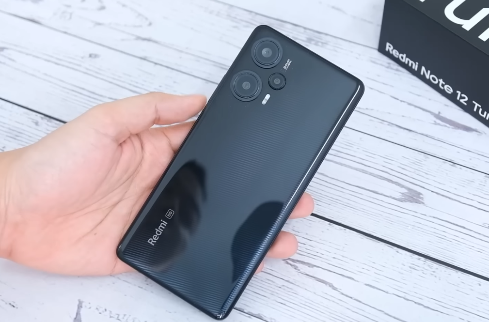 RedmiNote12Turbo民间评测，1TB版本真香，第二代骁龙7+太强悍__财经头条