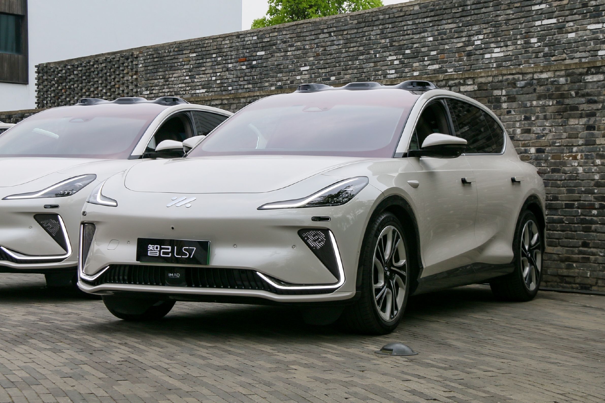 双激光雷达系统加持 体验智己IM AD高速高架NOA-新浪汽车