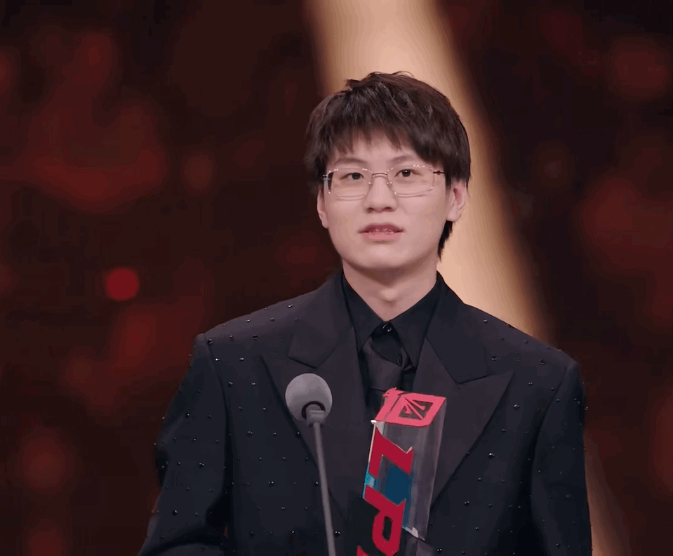 恭喜Meiko获得： LPL历史最高总出场数选手 LPL总助攻数最高选手……|lpl|meiko_新浪新闻