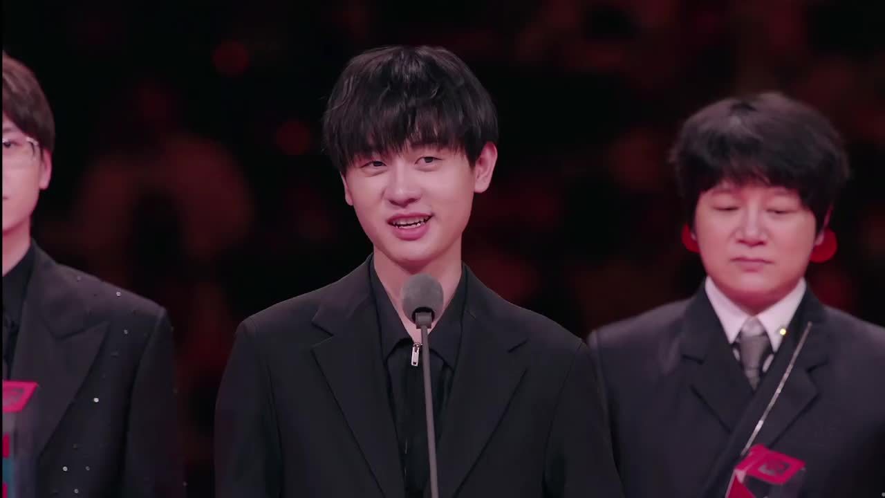 Ming：希望能够一直保持对英雄联盟的热爱|Ming|英雄联盟|lpl_新浪新闻