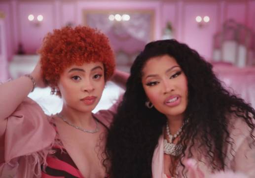 人气Rapper Ice Spice联手麻辣鸡Nicki Minaj 全新合作单曲……_新浪新闻