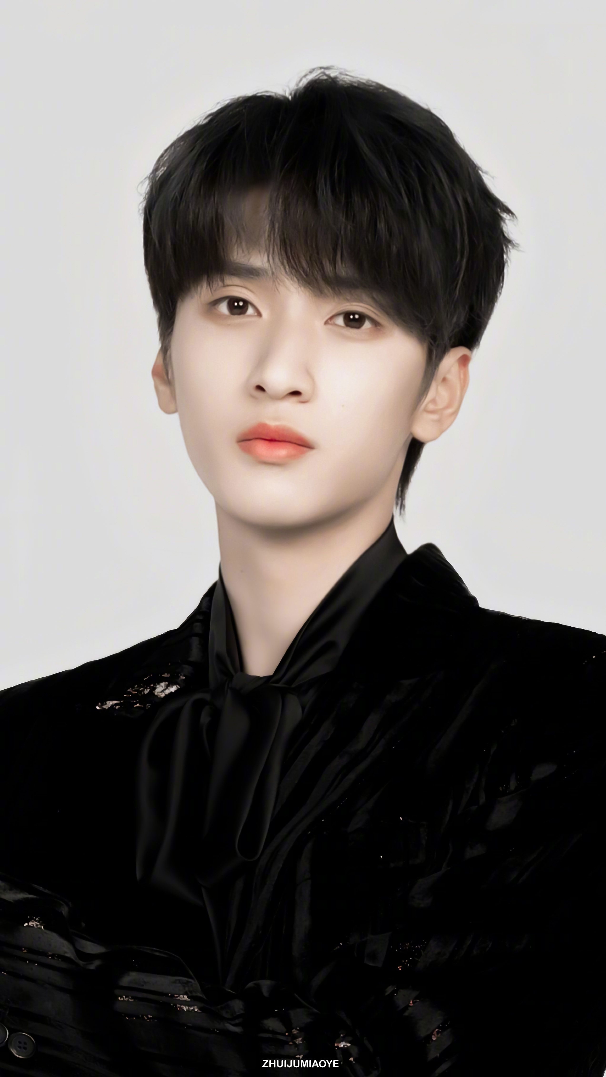 严浩翔 小王子|严浩翔|小王子_新浪新闻