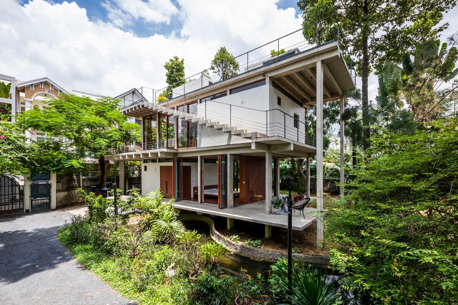 漂浮住宅 / Sanuki Daisuke architects