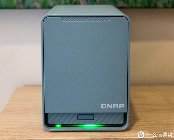 城会玩nas+路由器，威联通 qnap-qmiroplus-201w|路由器|威联通|设计_新浪新闻