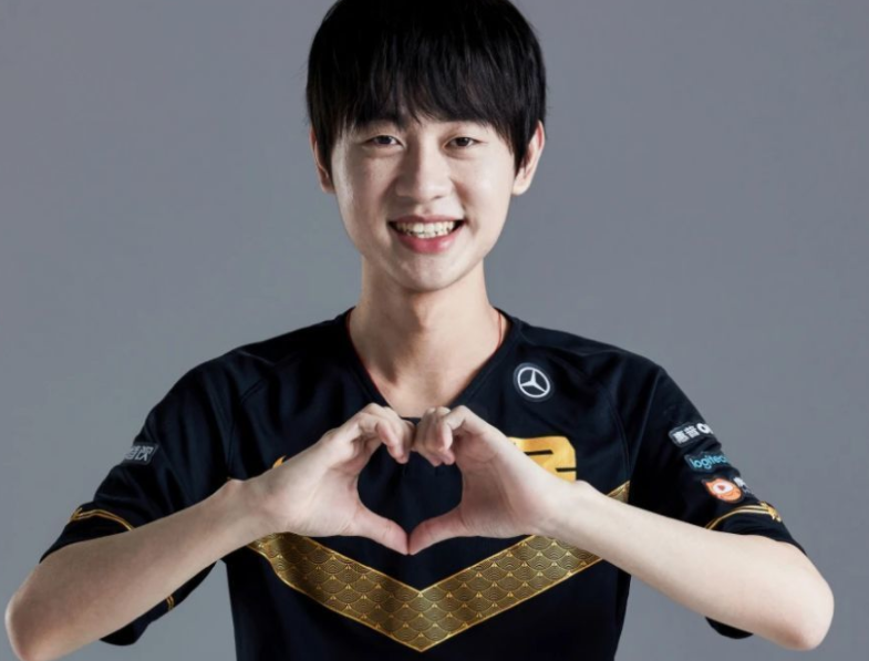 真敢说！Ming回应RNG卡合同，光速登上热搜！|rng|Ming_新浪新闻