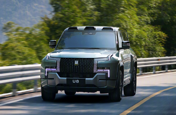 预售价109.8万元！比亚迪仰望U8的价格还是太保守了-新浪汽车