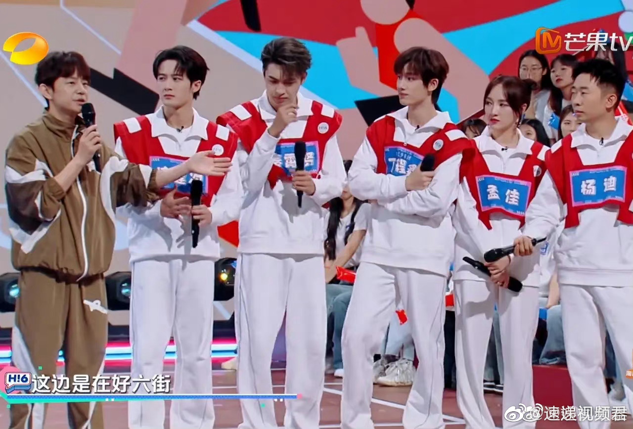 《你好，星期六》再曝惊人秘密：节目导演……|你好，星期六|何炅_新浪新闻