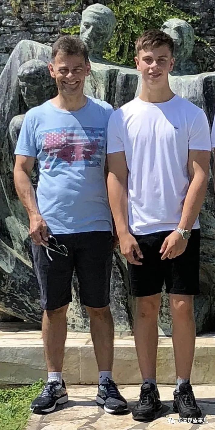 滥用私刑？英国父子俩用武士刀杀死偷车贼…双双被判终身监禁...__财经头条