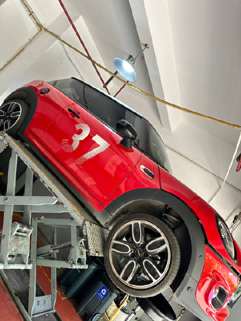 给我的MINI COOPER S 37号限量版 做个大保健！|汽车资讯|15-20万两厢车|MINI_新浪新闻