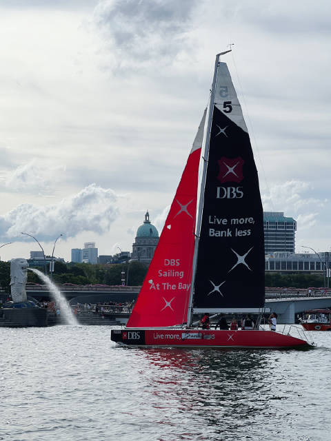 DBS Sailing At The Bay | 新加坡小众玩法，乘风破浪滨海湾|滨海湾|新加坡_新浪新闻
