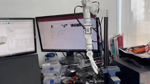 Lethic的机械臂在活动活动|机械臂_新浪新闻