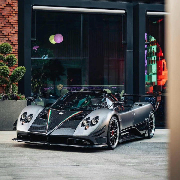 超级定制版帕加尼Zonda Oliver Evo Roadster！-新浪汽车
