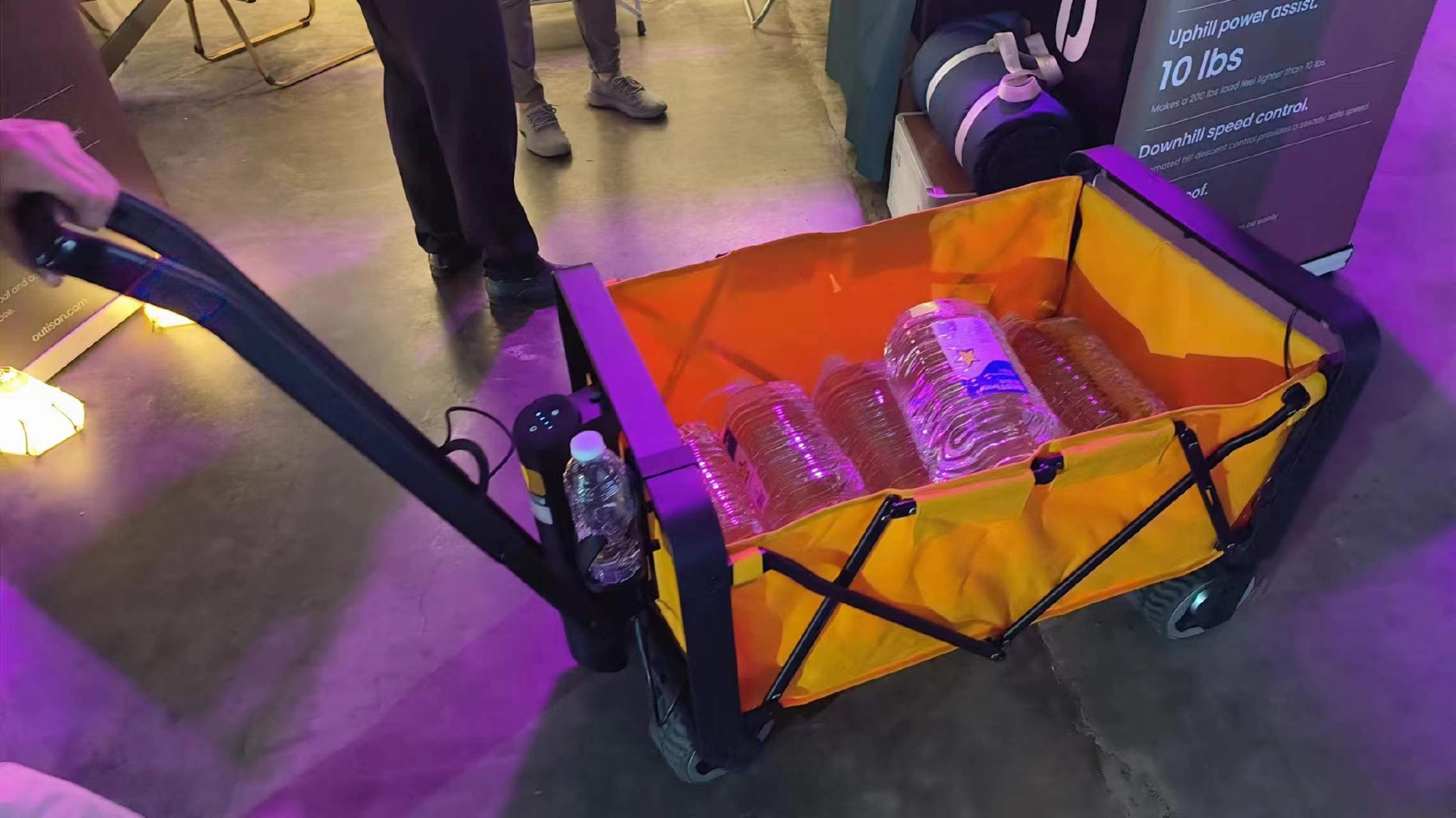 Outisan 的全球首款多功能电动户外露营运载车 ｜BEYOND Expo 2023