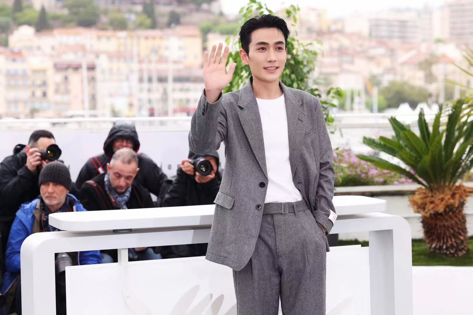 《河边的错误》戛纳首映，90后导演“凝视”余华小说的深渊__财经头条