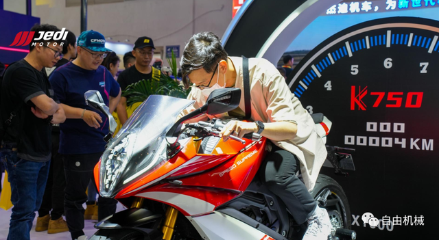 杰迪机车携多款新车高调亮相北京摩展-新浪汽车