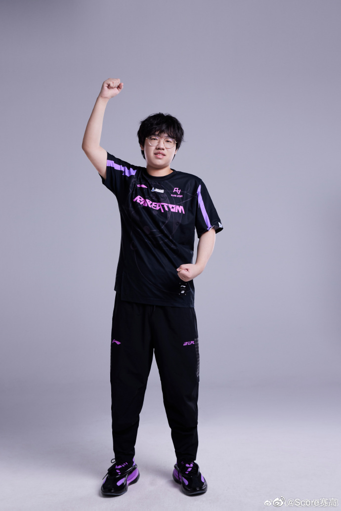 @RA电竞俱乐部 夏季赛定妆照|定妆|电竞俱乐部|英雄联盟_新浪新闻