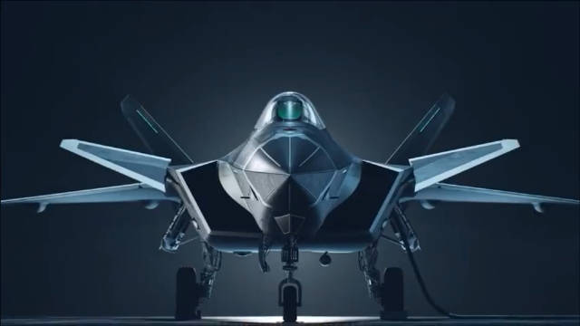 让你看看不一样的J20！质量精度无从挑剔_新浪新闻