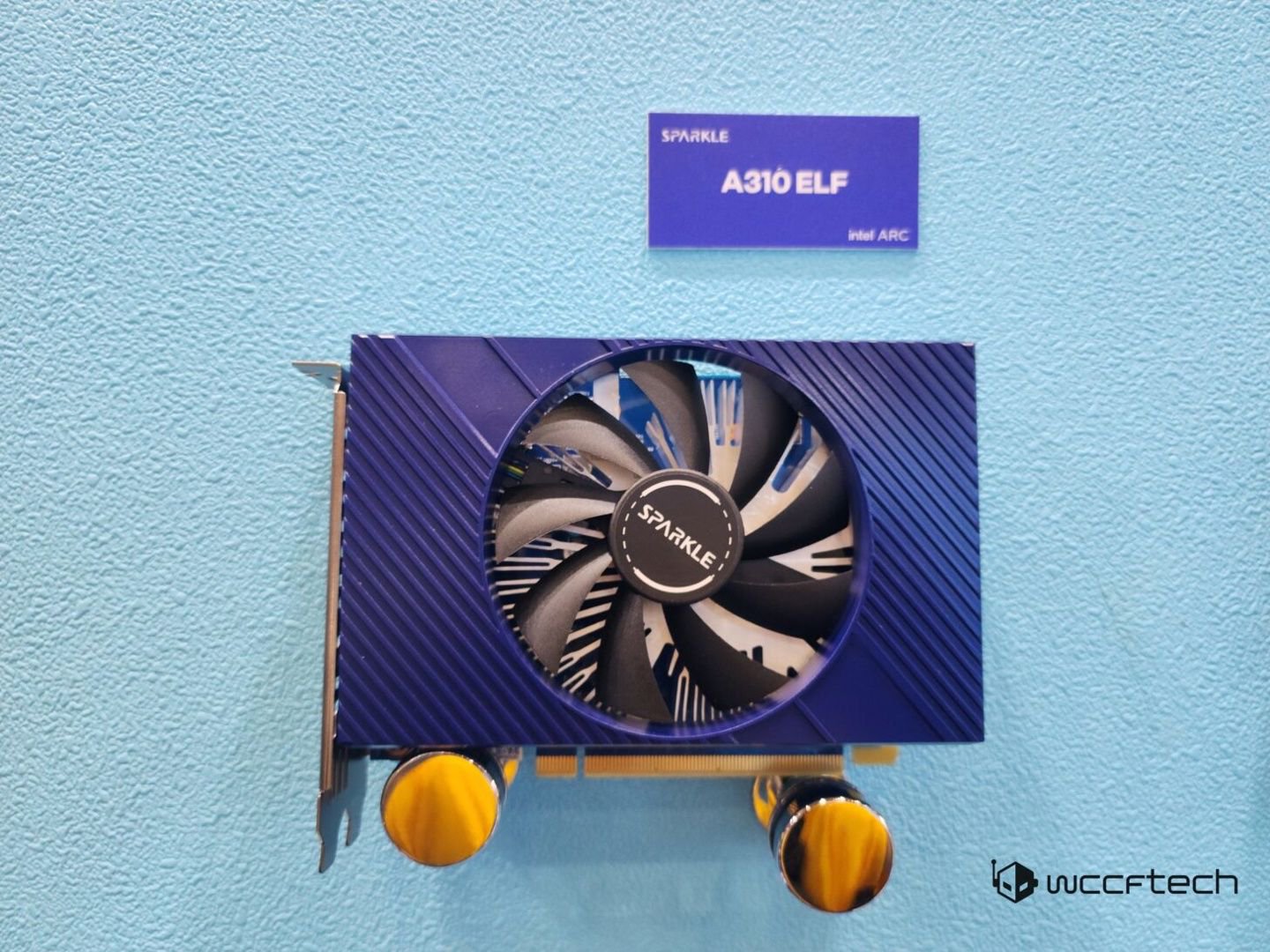 Sparkle 撼与科技展示水冷版英特尔 A770 显卡__财经头条