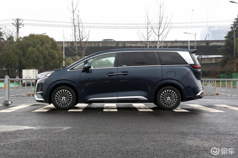 腾势汽车5月销量11005辆 腾势D9登顶MPV市场销量冠军-新浪汽车