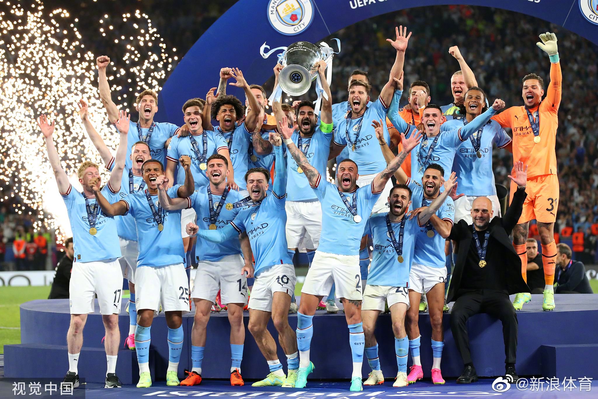 万众瞩目的欧冠决赛举行，现场80145人见证了曼城夺冠……|欧冠决赛|曼城|卡卡_新浪新闻