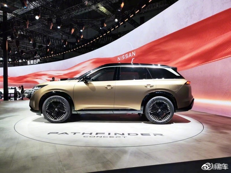 日产Pathfinder量产版路试曝光 中文名或为探路者/四季度上市-新浪汽车