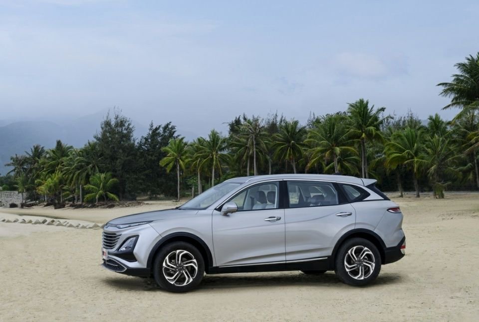 10万元起售，奔腾T90创新上市定制美好生活-新浪汽车