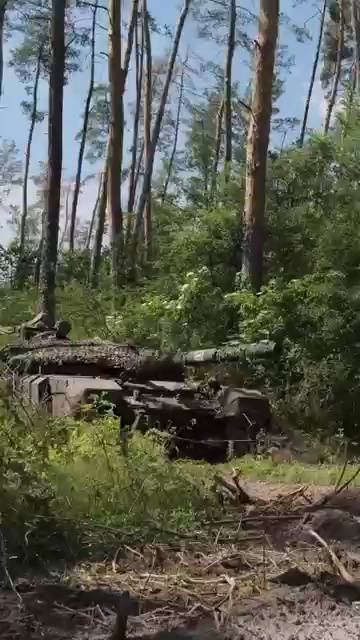 美军坦克部队的专用特种车辆M1150……|美军|特种车辆_新浪新闻