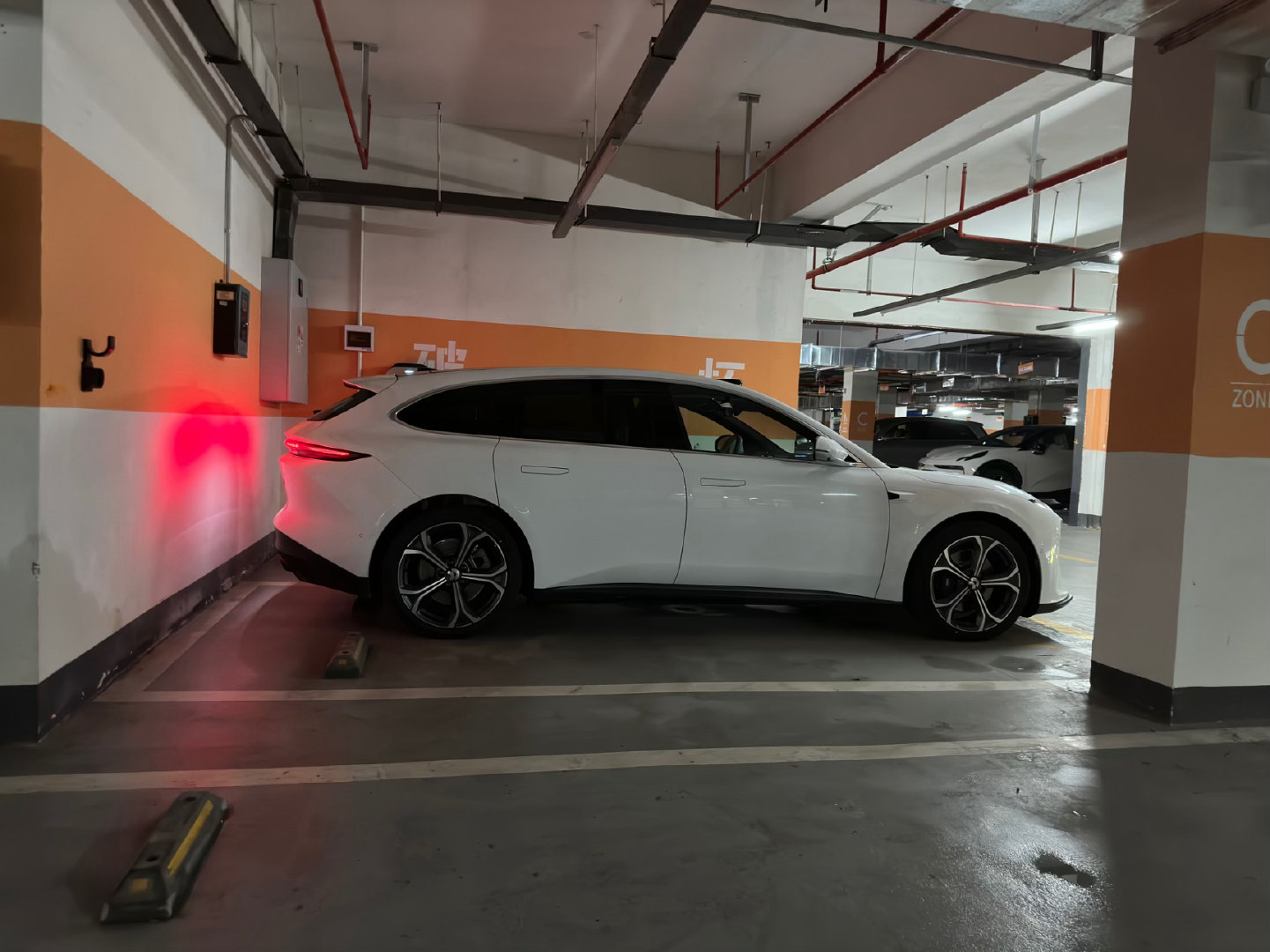 我的蔚来20kw直流充电桩终于和蔚来ET5旅行版合体了-新浪汽车