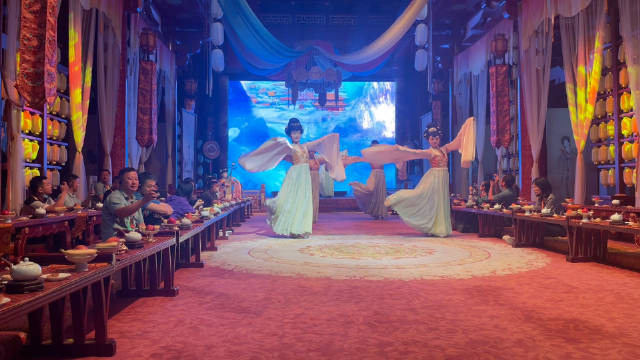 在洛阳应天门沉浸式体验唐宫夜宴|洛阳市|河南省|天门市|唐宫乐宴|大唐_新浪新闻