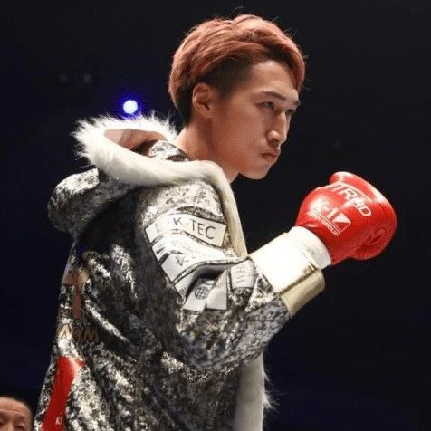 K-1王者级拳手有多强？面对格斗老鸟也轻松一打二...|拳手|日本|格斗_新浪新闻