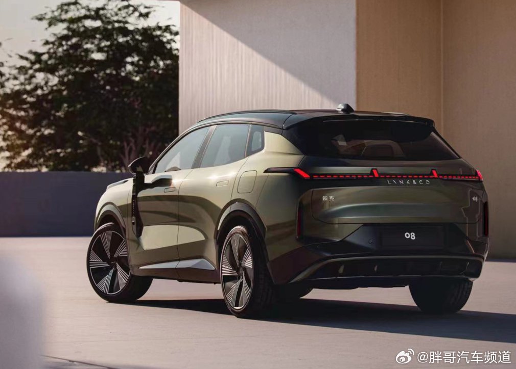 领克公布旗下全新中型SUV—领克08EM-p……-新浪汽车