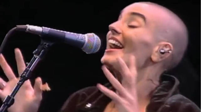 爱尔兰著名歌手遗憾离世，享年56岁……|爱尔兰|Connor_新浪新闻