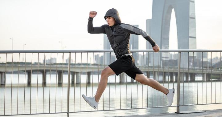 每天跑步多少公里，减肥效果最好？学习4个跑步要点|跑步|减肥_新浪新闻