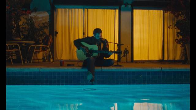 Post Malone - Green Thumb | Vevo (Live) 龙宝的现场|Live_新浪新闻