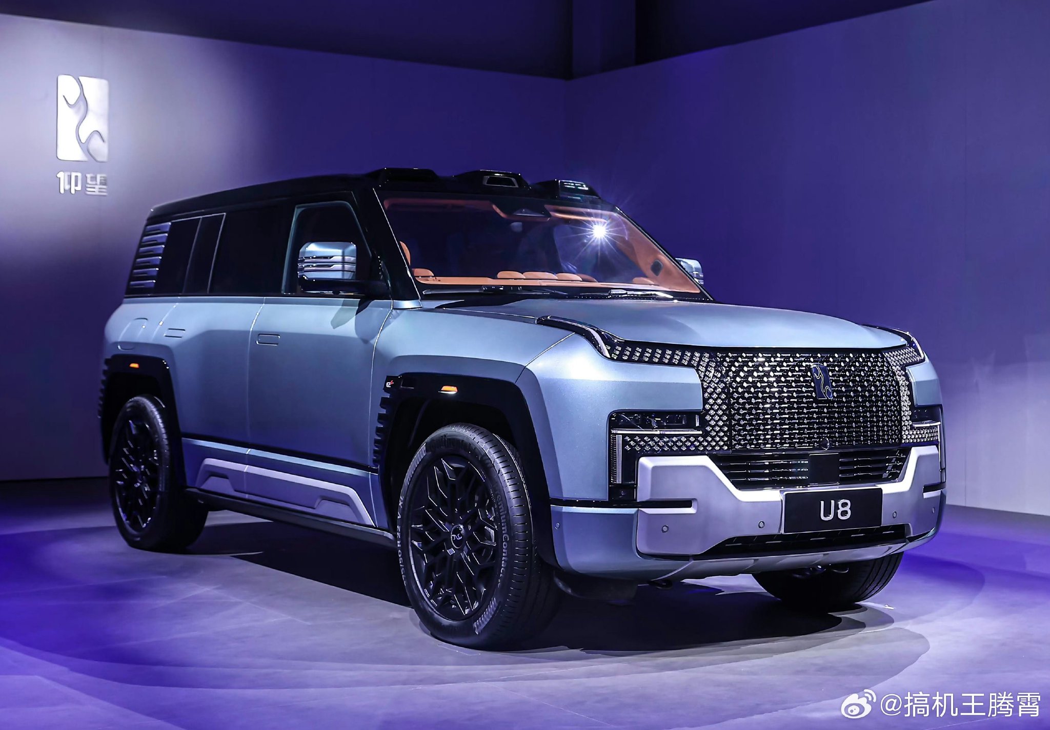 比亚迪仰望U8的内饰也正式公布了……-新浪汽车