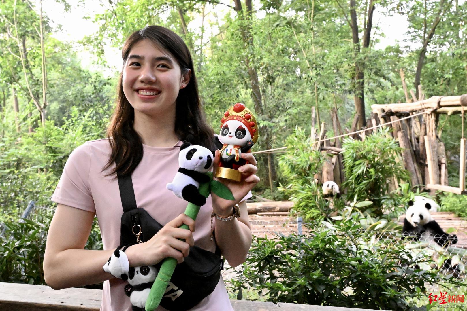 红星专访丨张雨霏：成都观众太热情，现在我已承担得起“蝶后”这个称号|张雨霏_新浪新闻