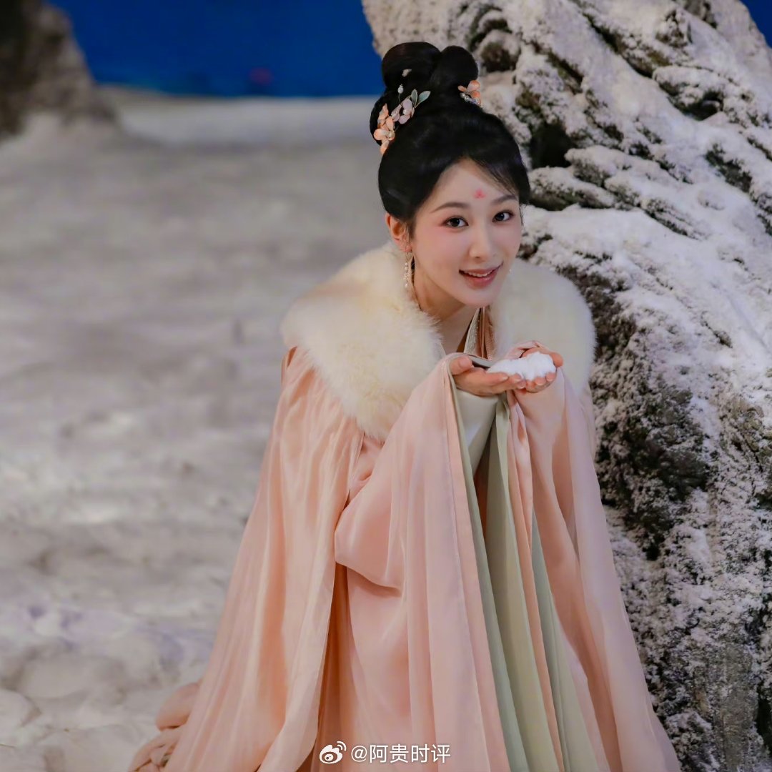 杨紫羊了个羊通关后的反应|杨紫_新浪新闻