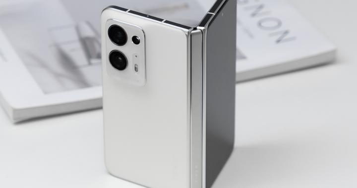 OPPO Find N3工程机参数曝光：搭载骁龙8 Gen 2处理器，或于8月底发布|OPPO|参数曝光_新浪新闻