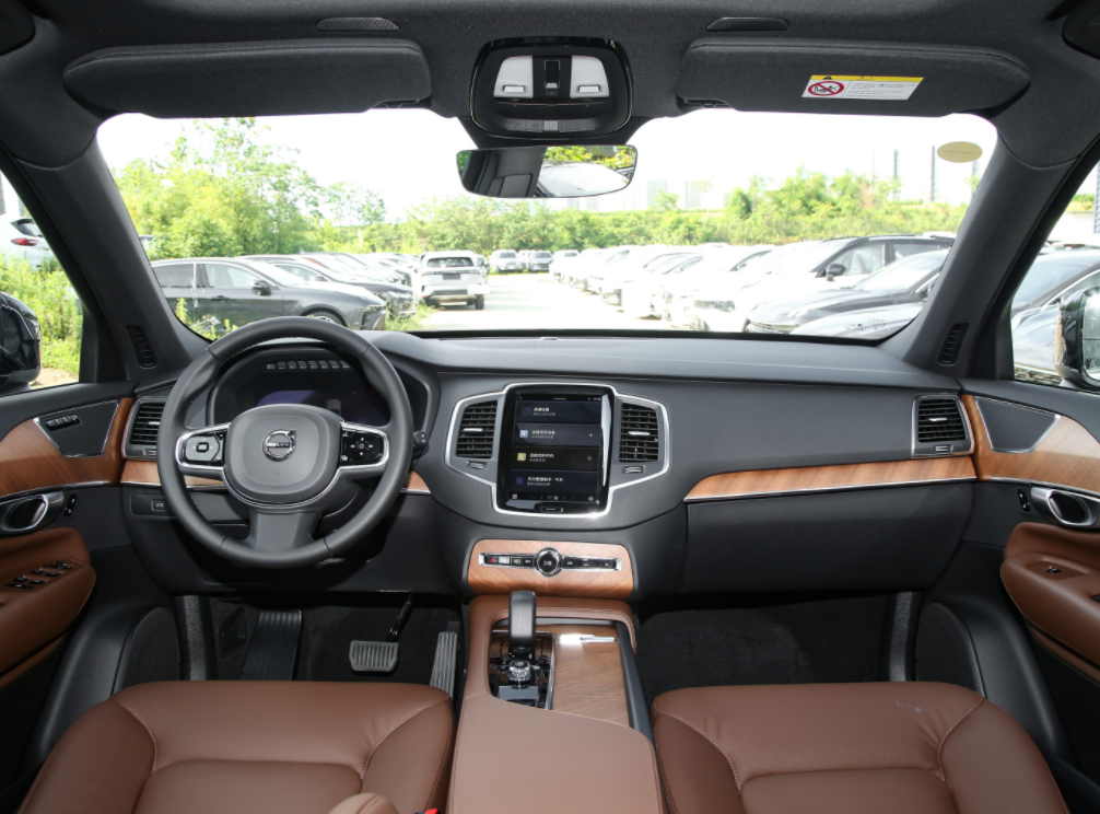 妄想跟为家庭打造的奢华SUV掰腕子？XC90你还是想想吧-新浪汽车