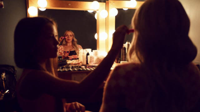 美国麦姐Madilyn Bailey新单Hollywood……|新专辑_新浪新闻