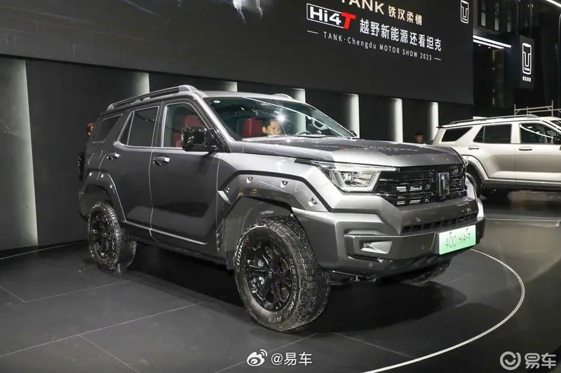 2023成都车展 坦克400Hi4-T预售28.5万元起-新浪汽车