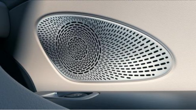 D7成都车展首秀引爆全场 上汽荣威再度提速新能源赛道-新浪汽车