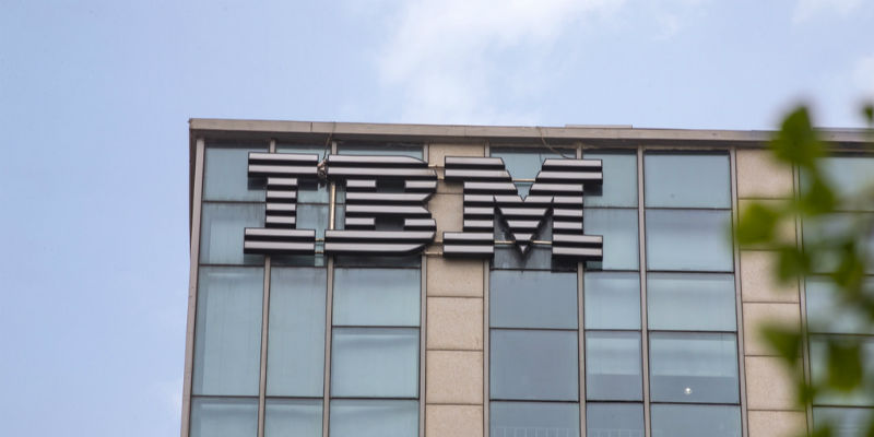 IBM，通用大模型商用“保守主义者”|ibm|AI|人工智能_新浪新闻