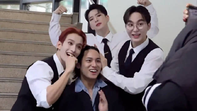 BSSx珉奎前辈_新浪新闻